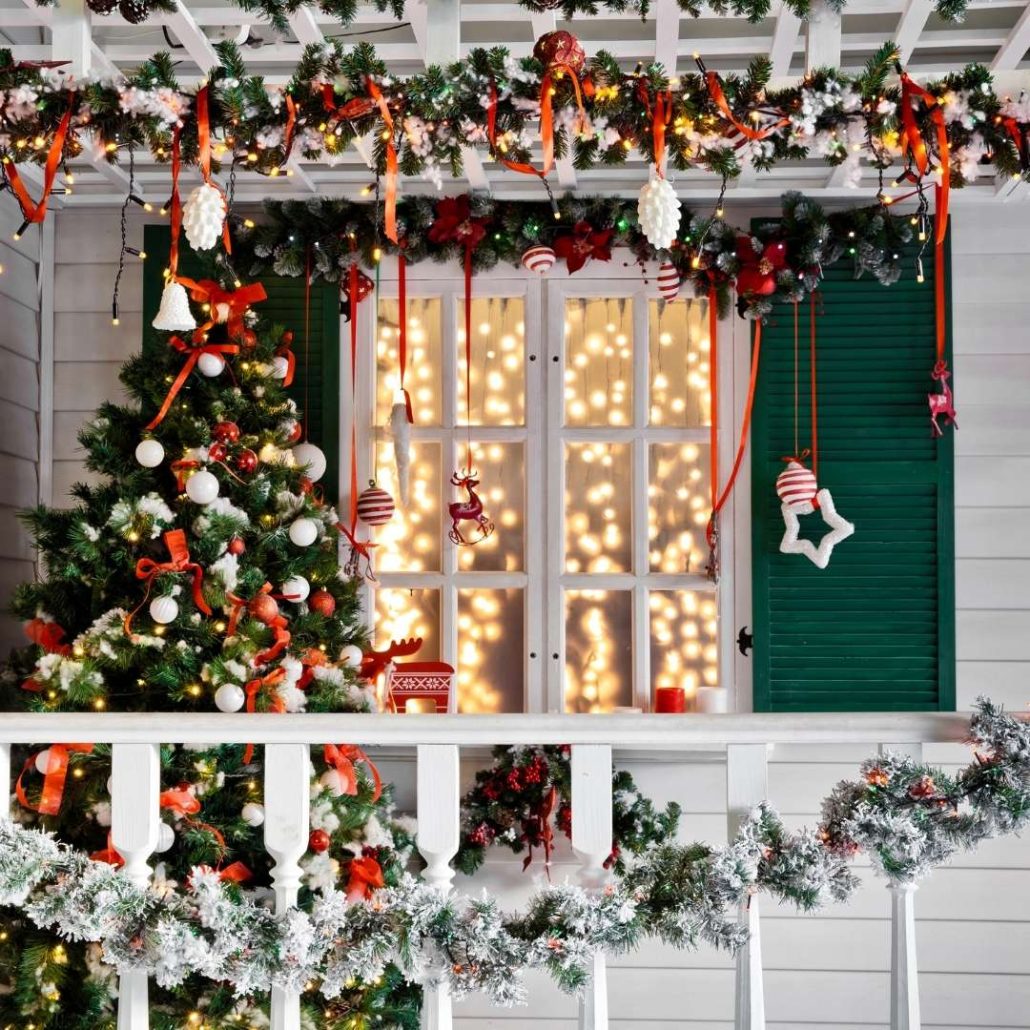Breathtaking Holiday Lights | Dig This Design | Patricia Davis Brown