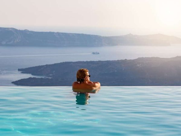 The Infinity Pool • Designs for a Breathtaking Swimming Experience ...