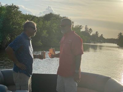 Jacob Bromwell Freedom Flask • Great Style for Good Times - Dig This Design