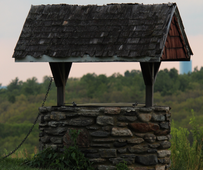 6 Things To Know About Building A Residential Well - Dig This Design